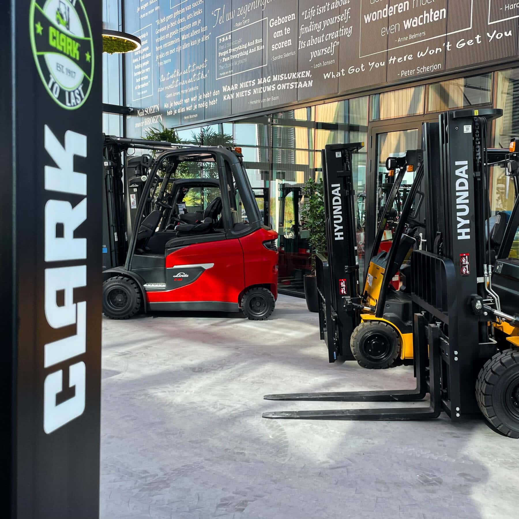 Siderius Heftrucks | Verkoop, Verhuur, onderhoud & Service